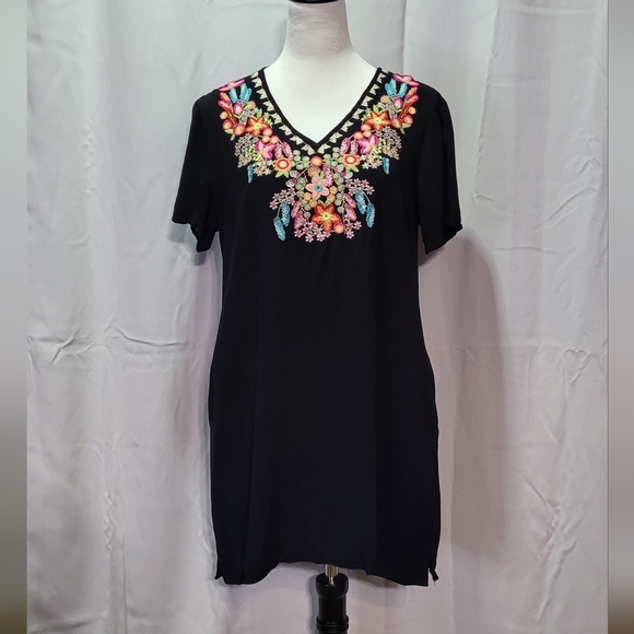 Solitaire | Dresses | Solitaire Womens Black Embroidered Floral Mini ...